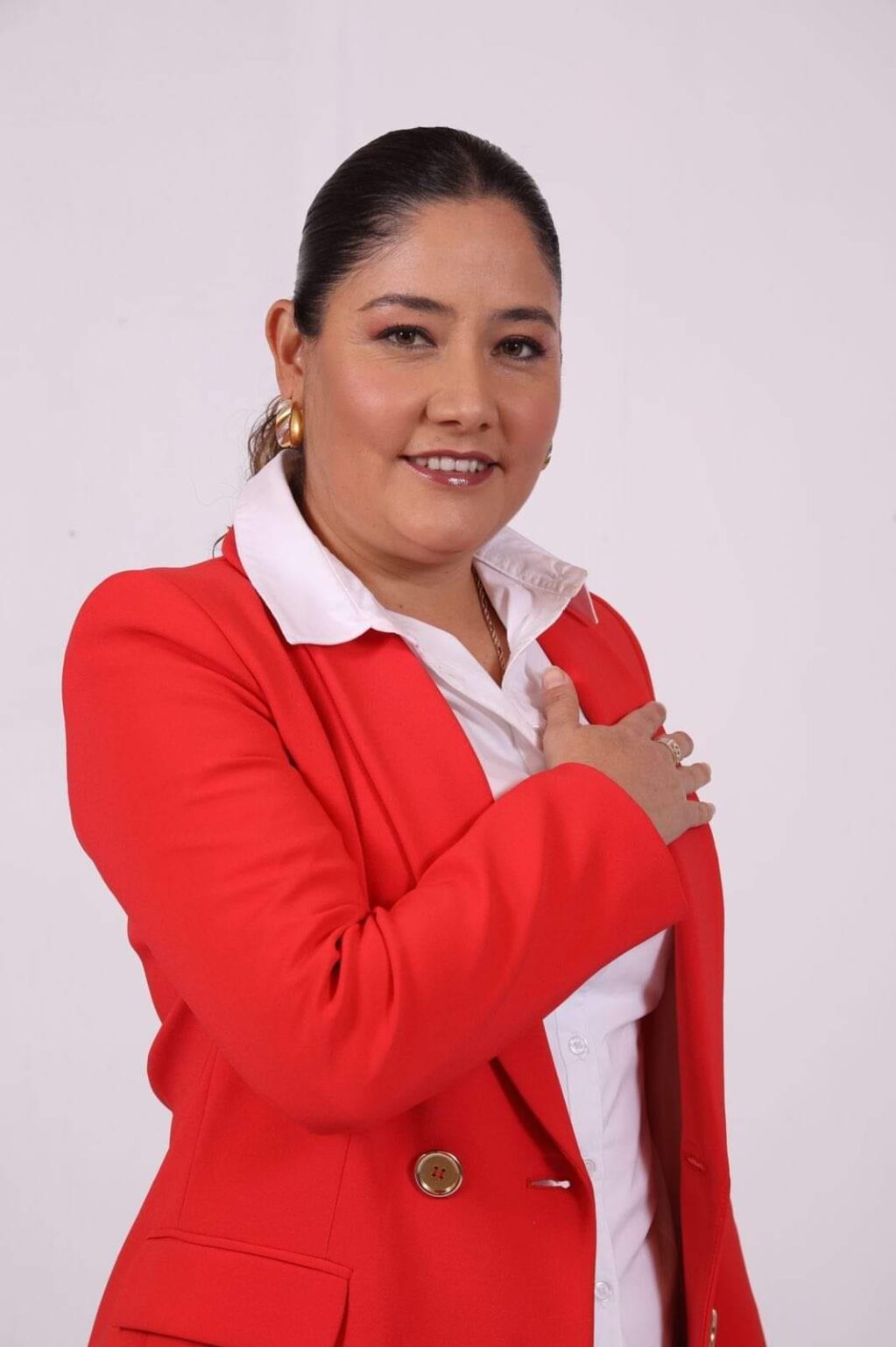 Jazmín Jaimes, candidata del PAN-PRI-PRD a diputada federal, «tira la ...
